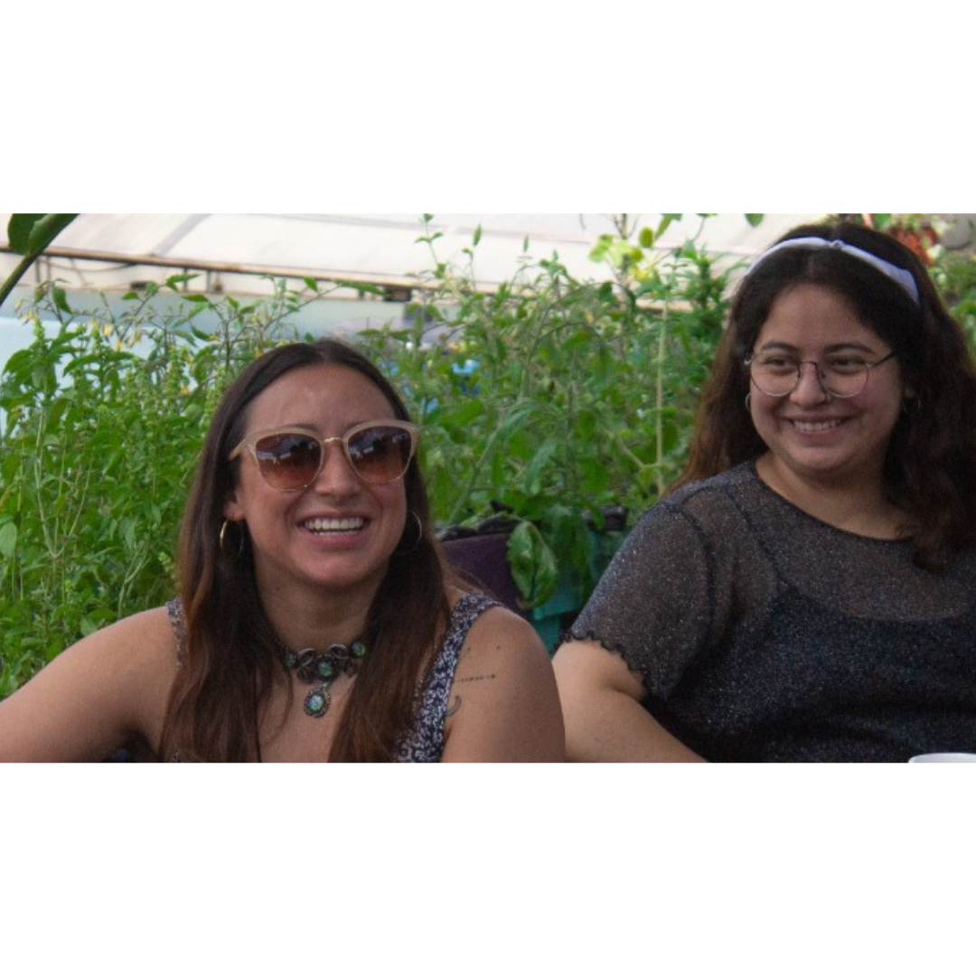 Mujeres Escénicas | Matryoshka Red Creativa