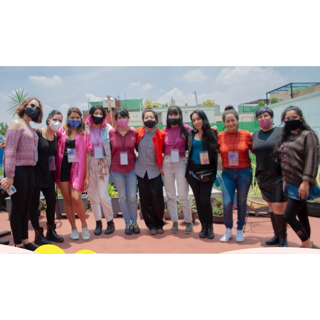 Mujeres Escénicas | Matryoshka Red Creativa